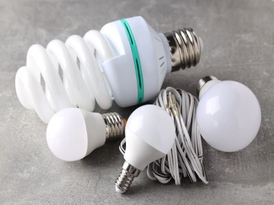 SELF BALLASTED LED LAMPS - Accurate Test Solutions